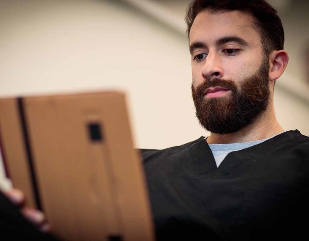 Admissions & aid | USAHS