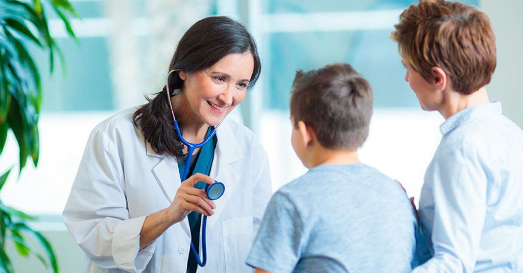 What Is a Family Nurse Practitioner (FNP)? And How To Become One